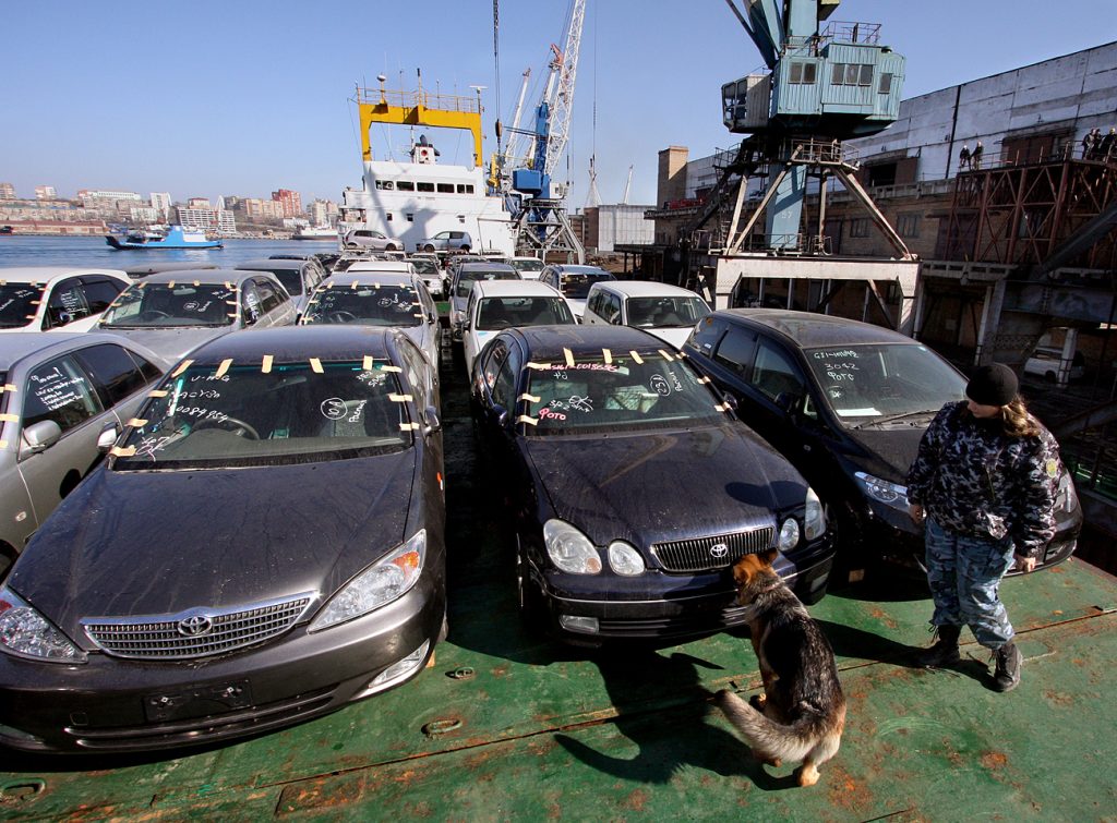 How to Import Right-Hand Drive (RHD) Cars into the USA